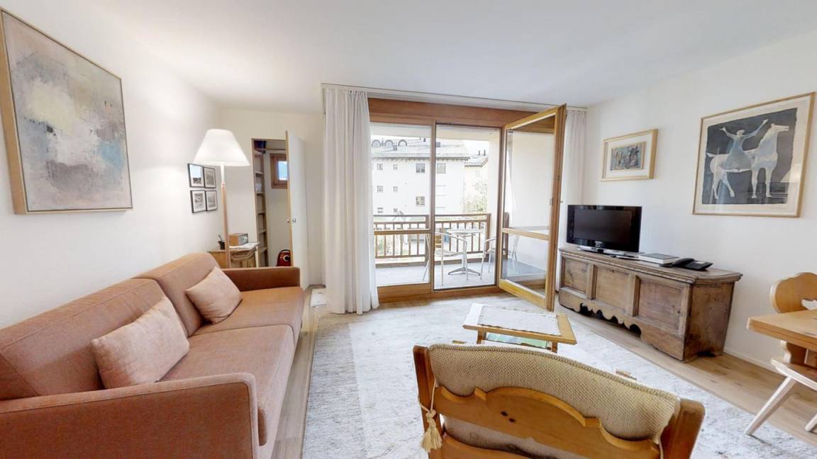 64 M² Ferienwohnung ∙ 1 Schlafzimmer ∙ 2 Gäste - Silvaplana