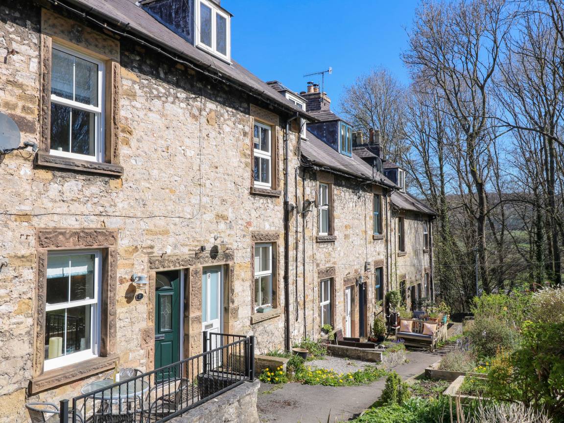 Cottage ∙ 2 Bedrooms ∙ 4 Guests - Bakewell