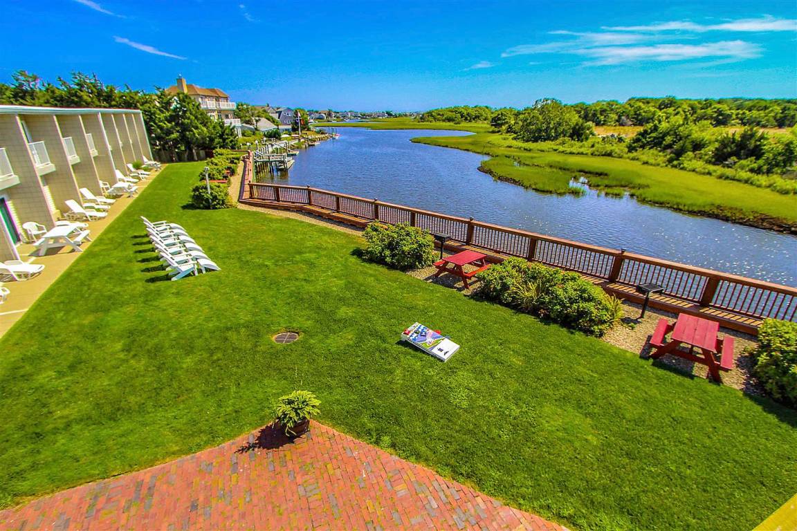 Condo ∙ 2 Bedrooms ∙ 8 Guests - Dennis, MA
