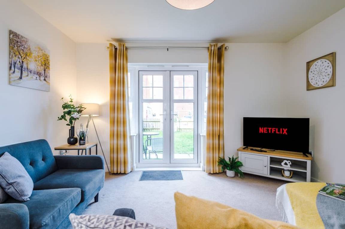 Apartment ∙ 4 Bedrooms ∙ 8 Guests - Nantwich