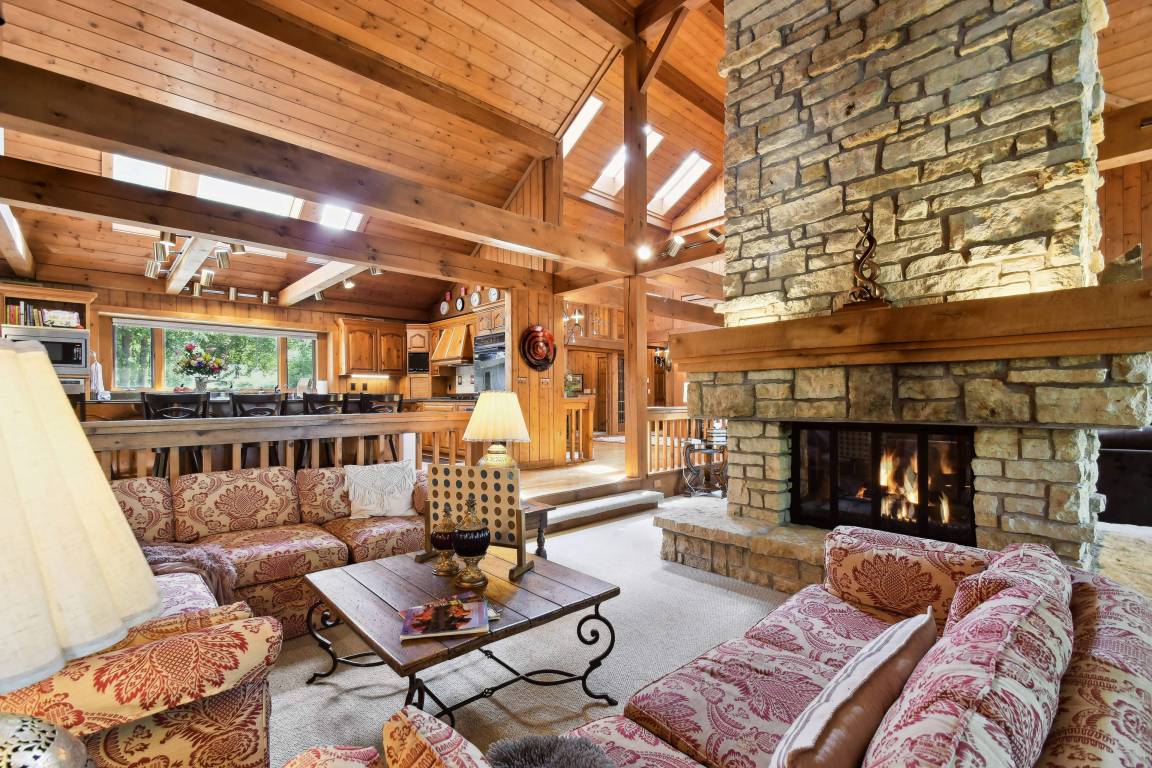 836 M² House ∙ 6 Bedrooms ∙ 14 Guests - Galena, IL