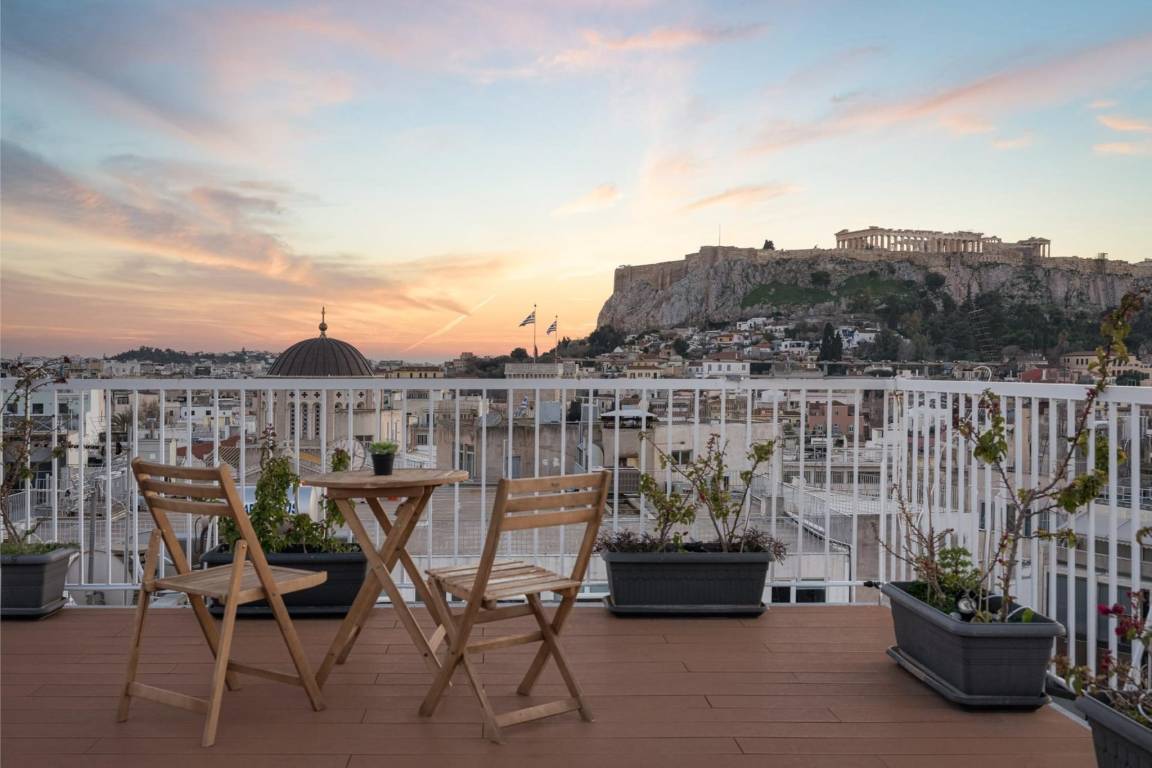 195 M² Villa ∙ 4 Bedrooms ∙ 10 Guests - Athens