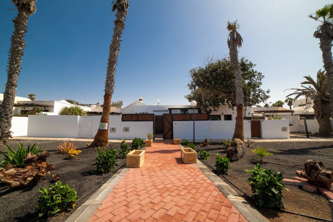 70 M² Villa ∙ 3 Bedrooms ∙ 6 Guests - Playa Blanca