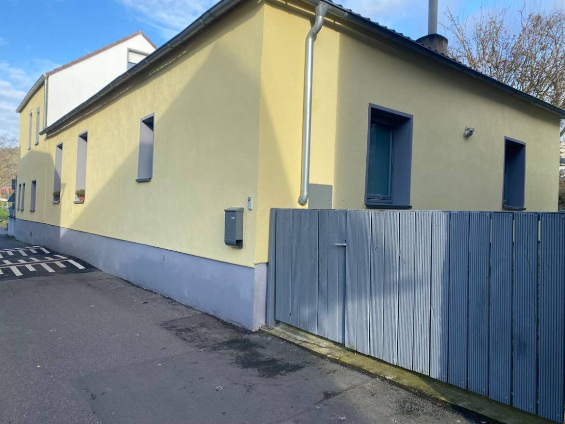 85 M² Apartment ∙ 3 Bedrooms ∙ 3 Guests - Bonn