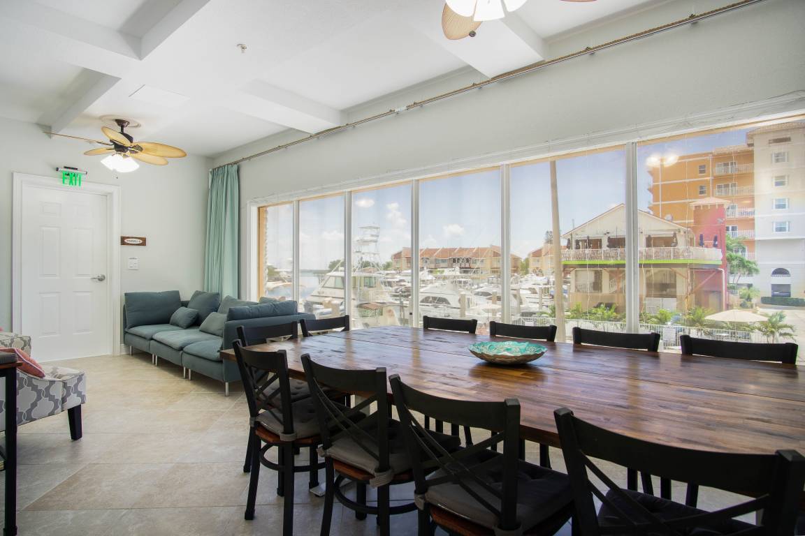 Apartamento ∙ 3 Habitaciones ∙ 13 Huéspedes - St. Pete Beach, FL