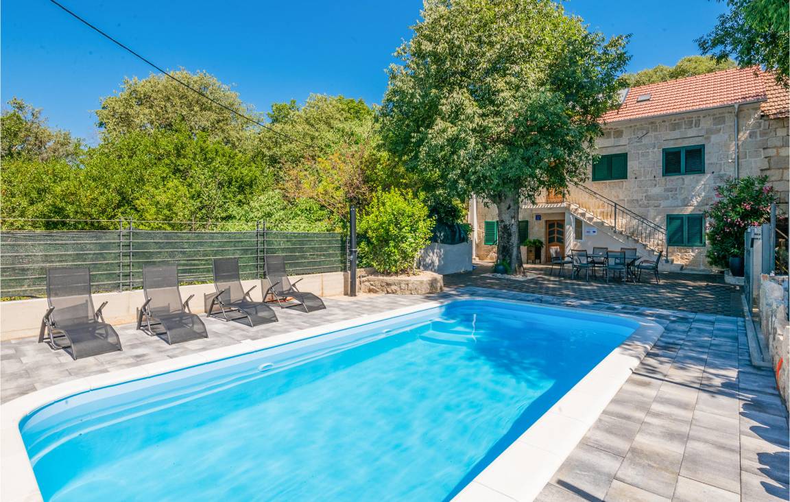 120 M² Ferienhaus ∙ 4 Schlafzimmer ∙ 8 Gäste - Imotski
