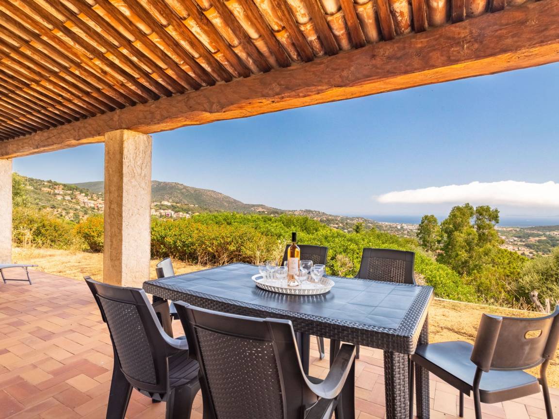 150 M² Maison De Vacances ∙ 4 Chambres ∙ 8 Personnes - Bormes-les-Mimosas