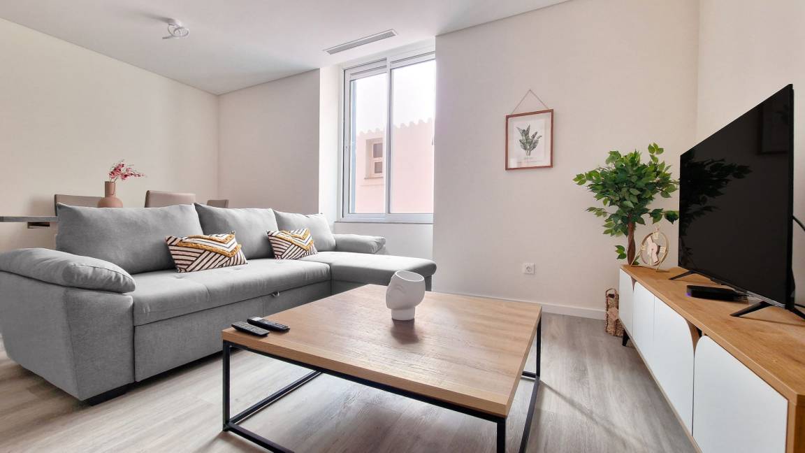 62 M² Apartamento ∙ 1 Quarto ∙ 3 Hóspedes - Madeira