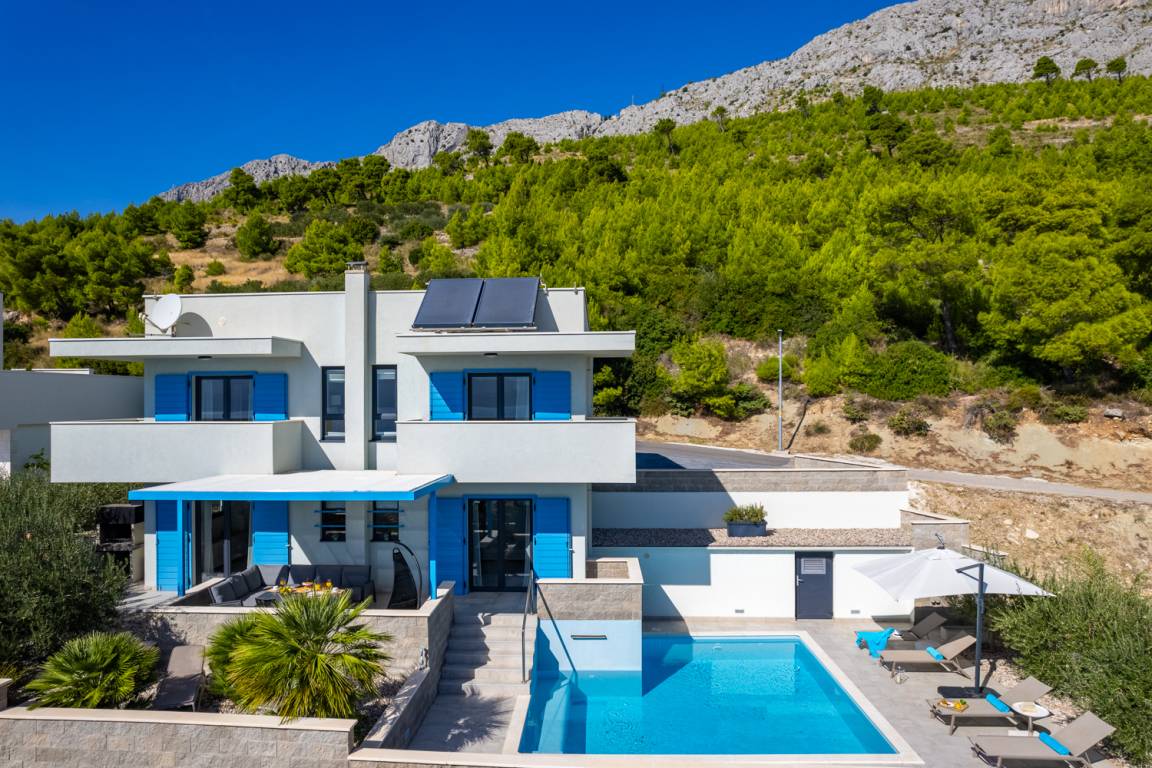 Villa ∙ 3 Bedrooms ∙ 8 Guests - Omiš