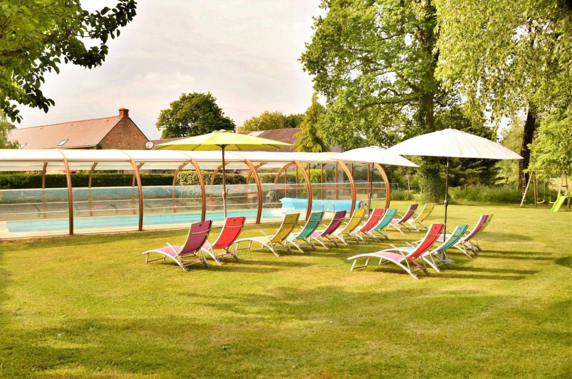 110 M² Gîte ∙ 4 Chambres ∙ 8 Personnes - Theix