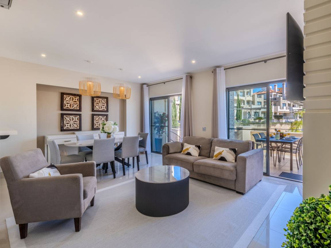 114 M² Apartamento ∙ 2 Habitaciones ∙ 6 Huéspedes - Quarteira