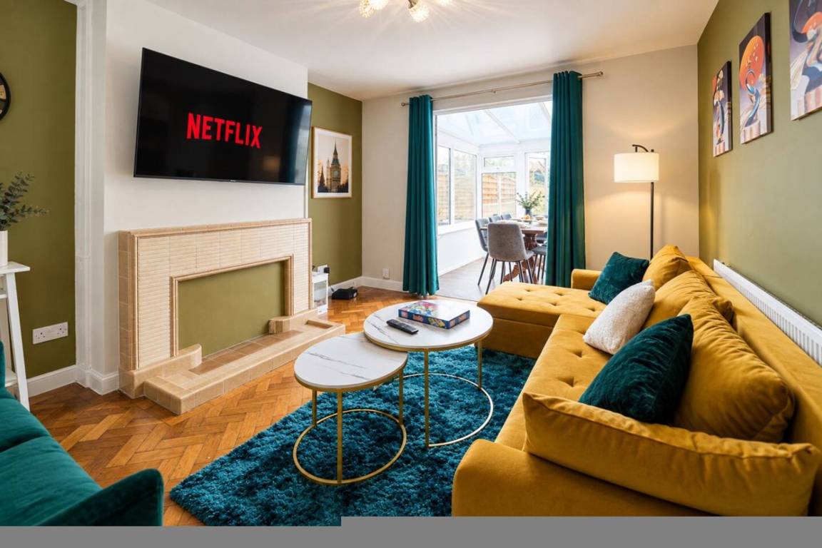 Apartment ∙ 4 Bedrooms ∙ 10 Guests - Cardiff