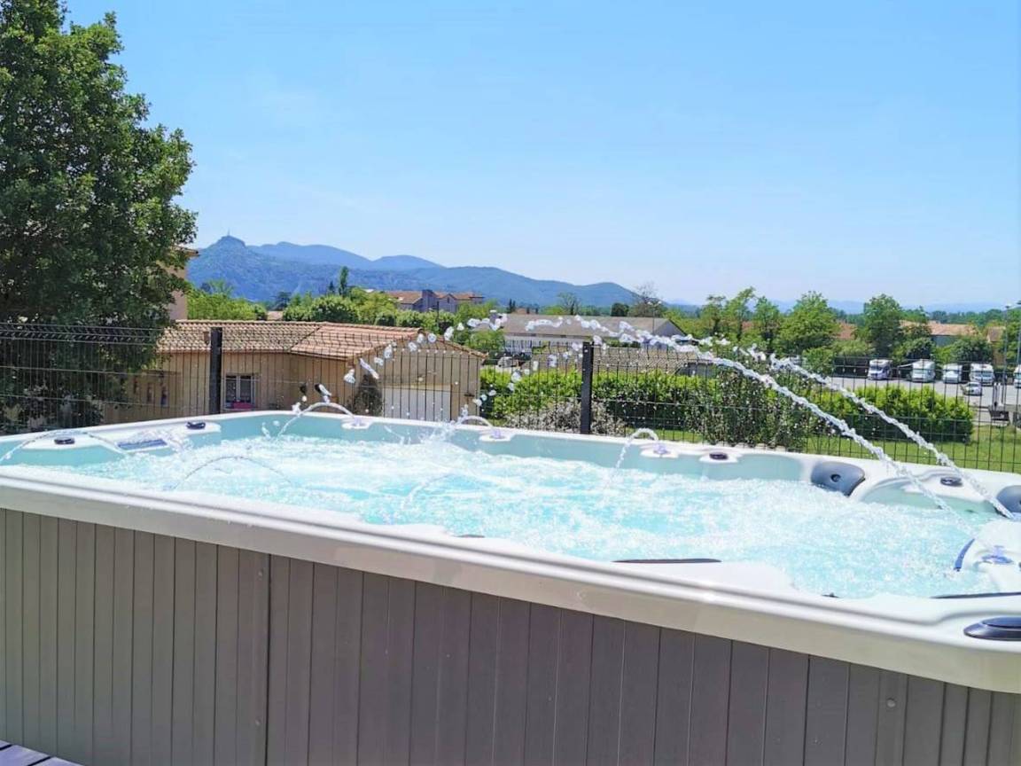 155 M² Casa ∙ 4 Habitaciones ∙ 8 Huéspedes - Ruoms