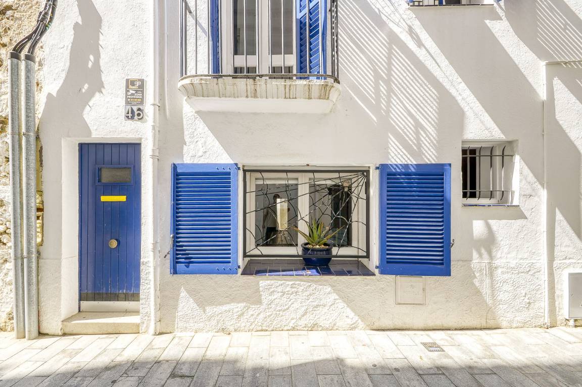 143 M² House ∙ 3 Bedrooms ∙ 6 Guests - Roses