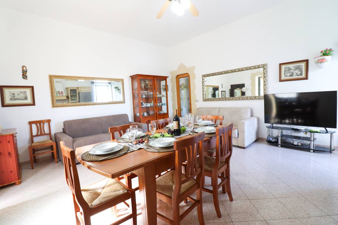 90 M² Apartment ∙ 3 Bedrooms ∙ 6 Guests - Otranto