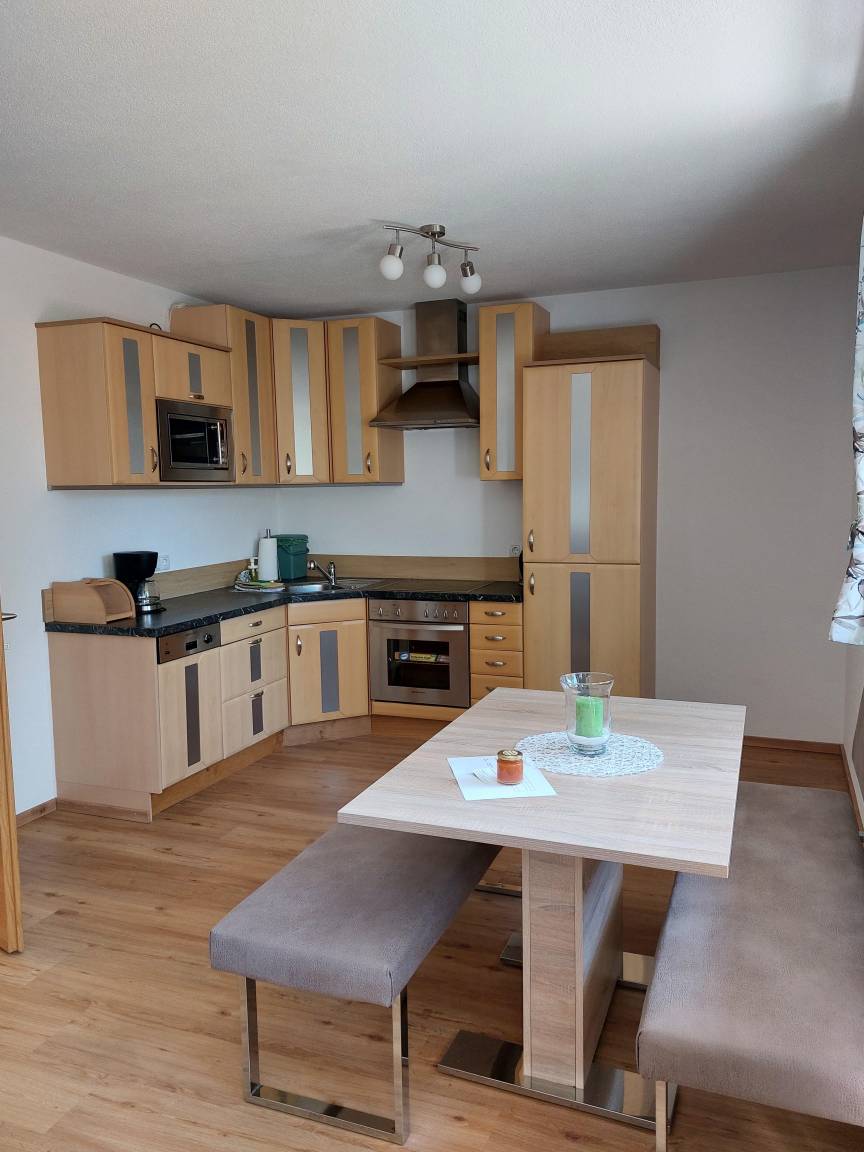 36 M² Ferienwohnung ∙ 1 Schlafzimmer ∙ 4 Gäste - Navis