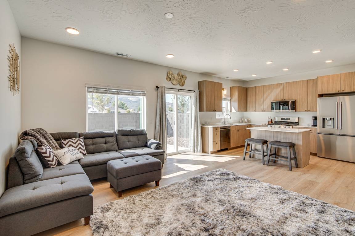 129 M² Apartment ∙ 3 Bedrooms ∙ 6 Guests - Little Salt Lake, UT