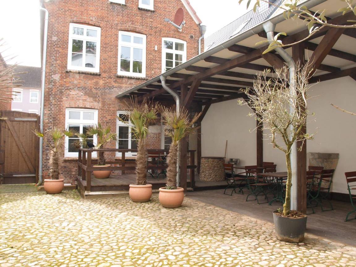 200 M² House ∙ 5 Bedrooms ∙ 14 Guests - Husum