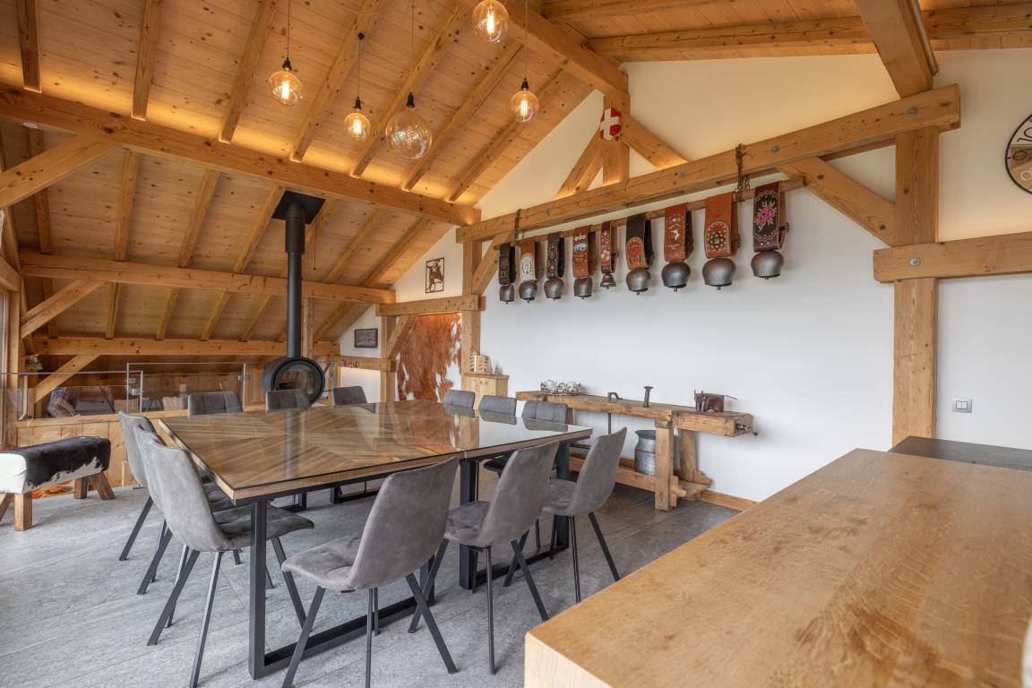 140 M² Chalet ∙ 4 Bedrooms ∙ 14 Guests - Combloux