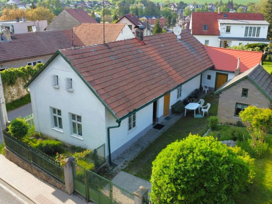 90 M² House ∙ 2 Bedrooms ∙ 5 Guests - Beroun