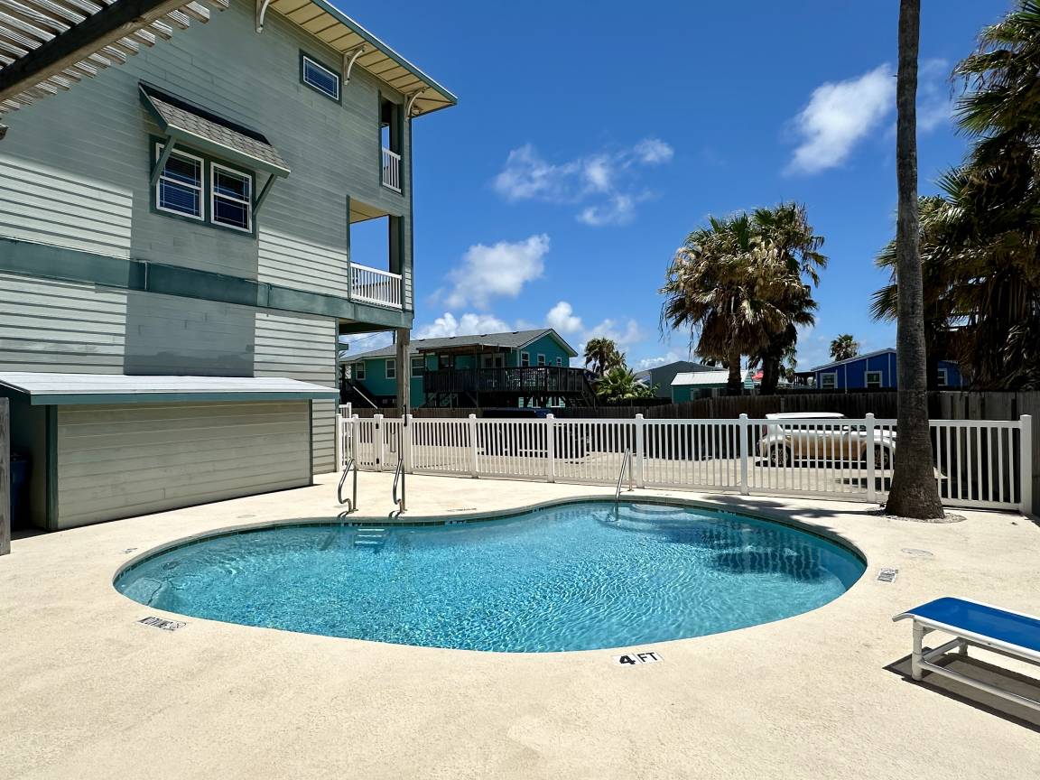 131 M² House ∙ 2 Bedrooms ∙ 6 Guests - Texas