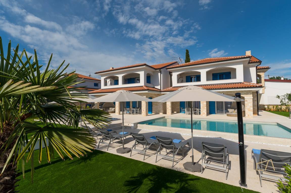 120 M² Apartment ∙ 3 Bedrooms ∙ 6 Guests - Cres