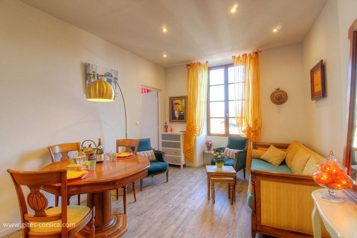 52 M² Gîte ∙ 1 Chambre ∙ 2 Personnes - Ajaccio