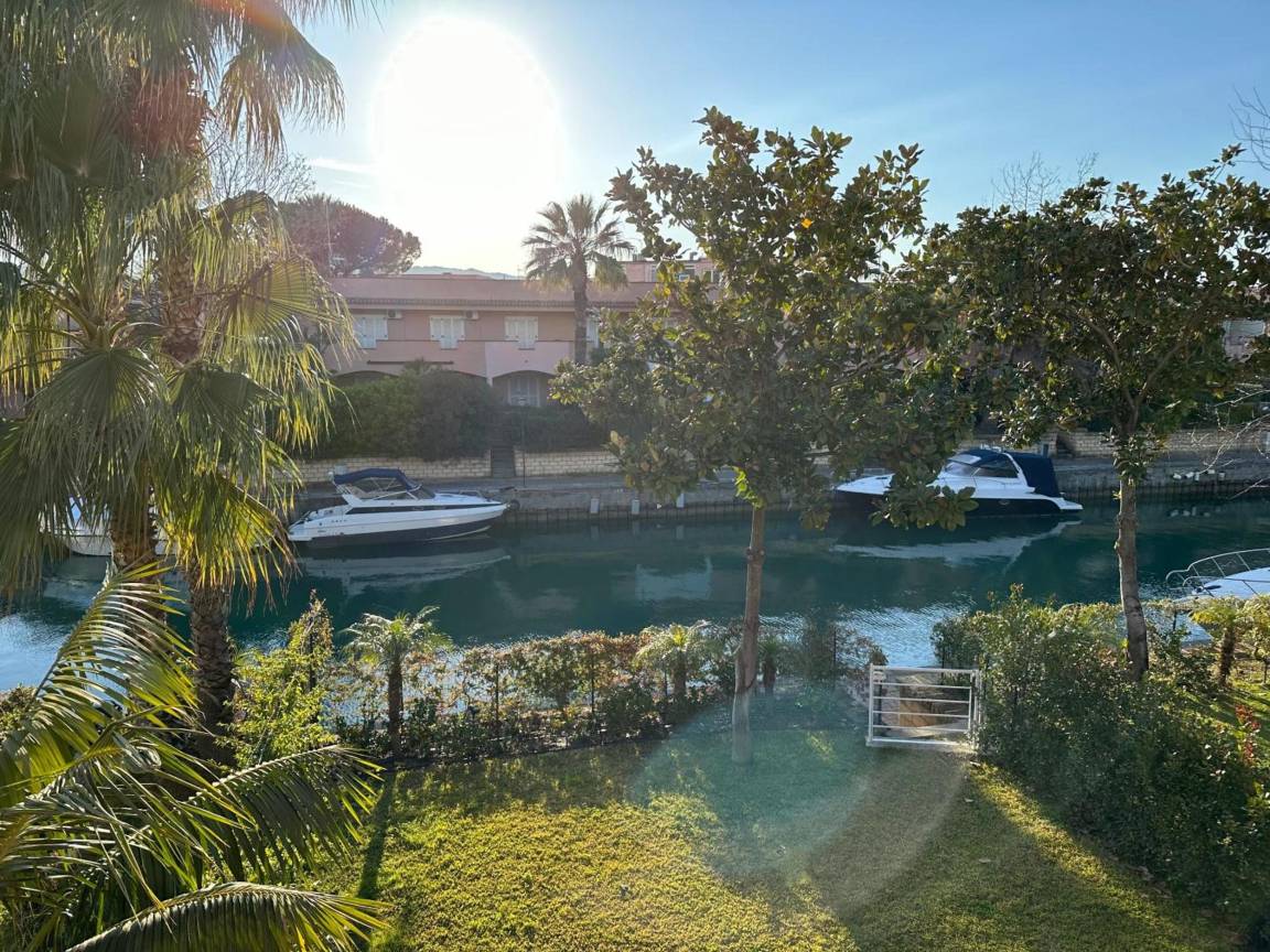 95 M² Apartment ∙ 2 Bedrooms ∙ 5 Guests - Oliveri