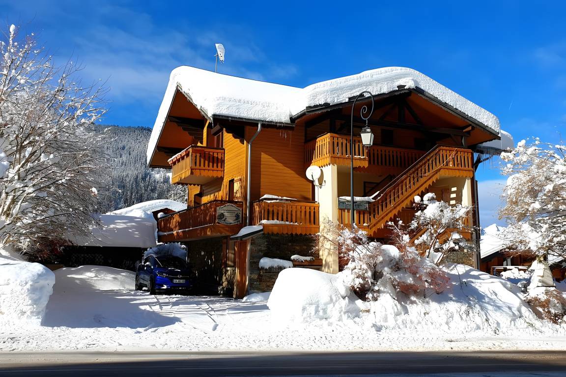 80 M² Chalet ∙ 4 Chambres ∙ 7 Personnes - Champéry