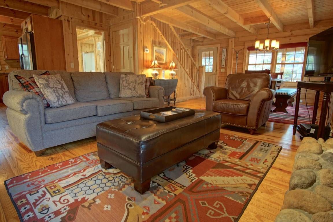 House ∙ 1 Bedroom ∙ 8 Guests - Holland, MI
