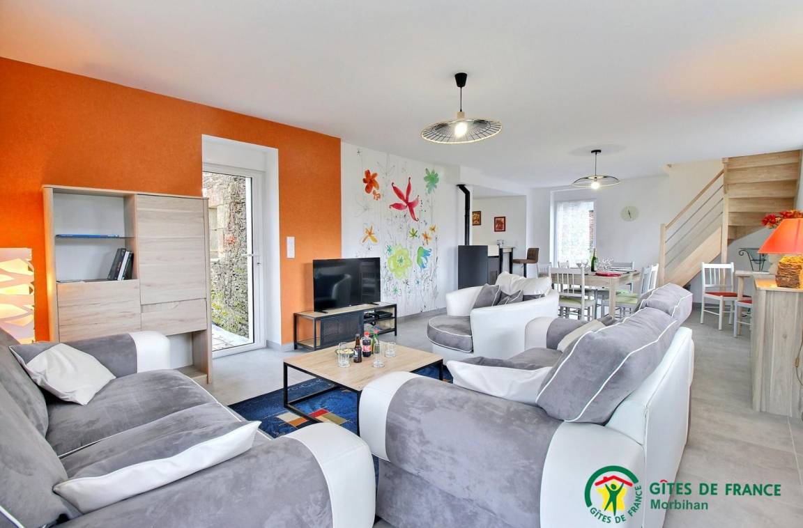 180 M² Gîte ∙ 3 Chambres ∙ 7 Personnes - Guillac