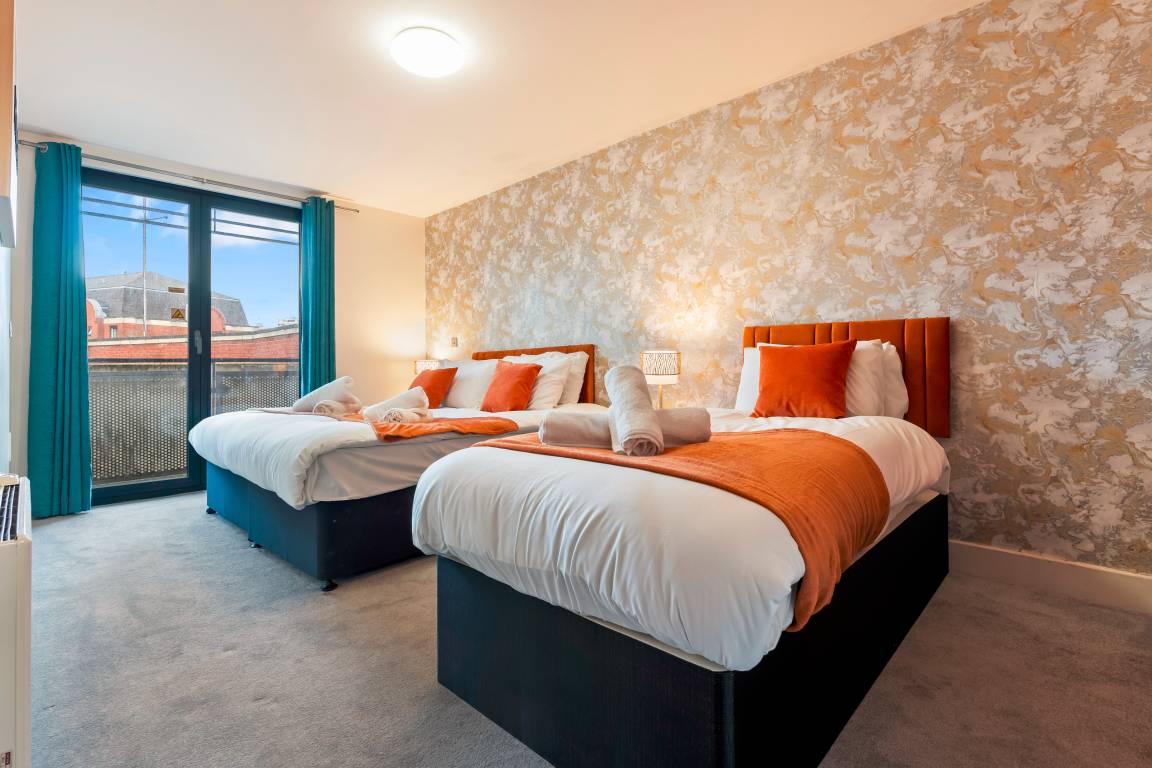 55 M² Apartment ∙ 1 Bedroom ∙ 5 Guests - Aston University Main Building