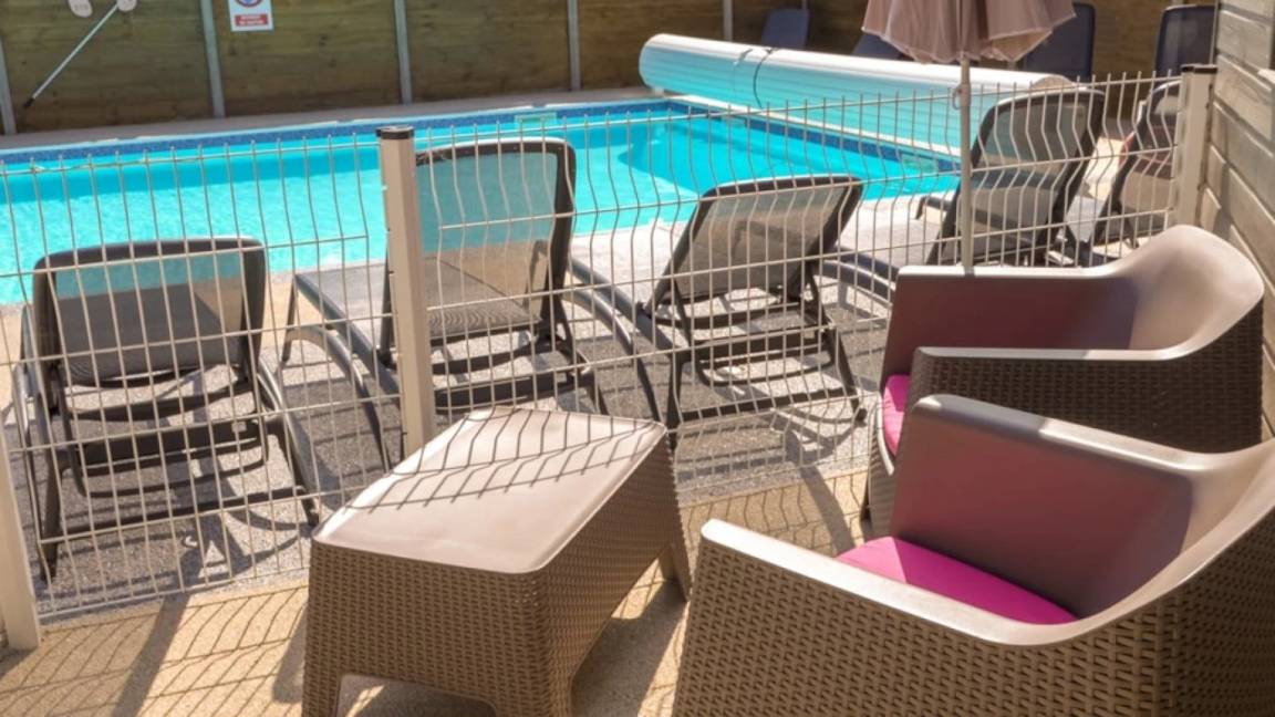 27 M² Camping ∙ 2 Chambres ∙ 5 Personnes - Pleumeur-Bodou