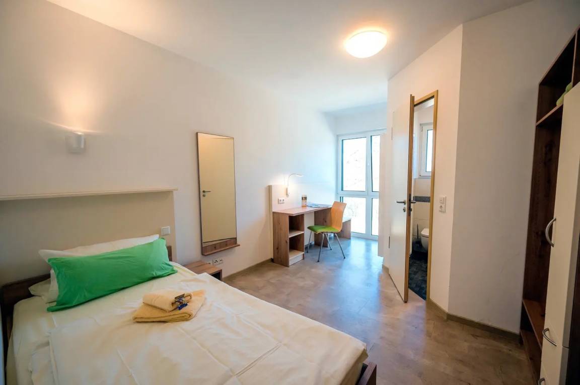 15 M² Ferienwohnung ∙ 1 Schlafzimmer ∙ 1 Gast - Schlitz