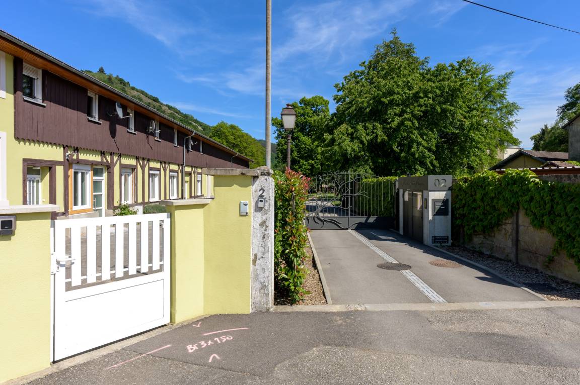 150 M² Maison De Vacances ∙ 4 Chambres ∙ 14 Personnes - Thann