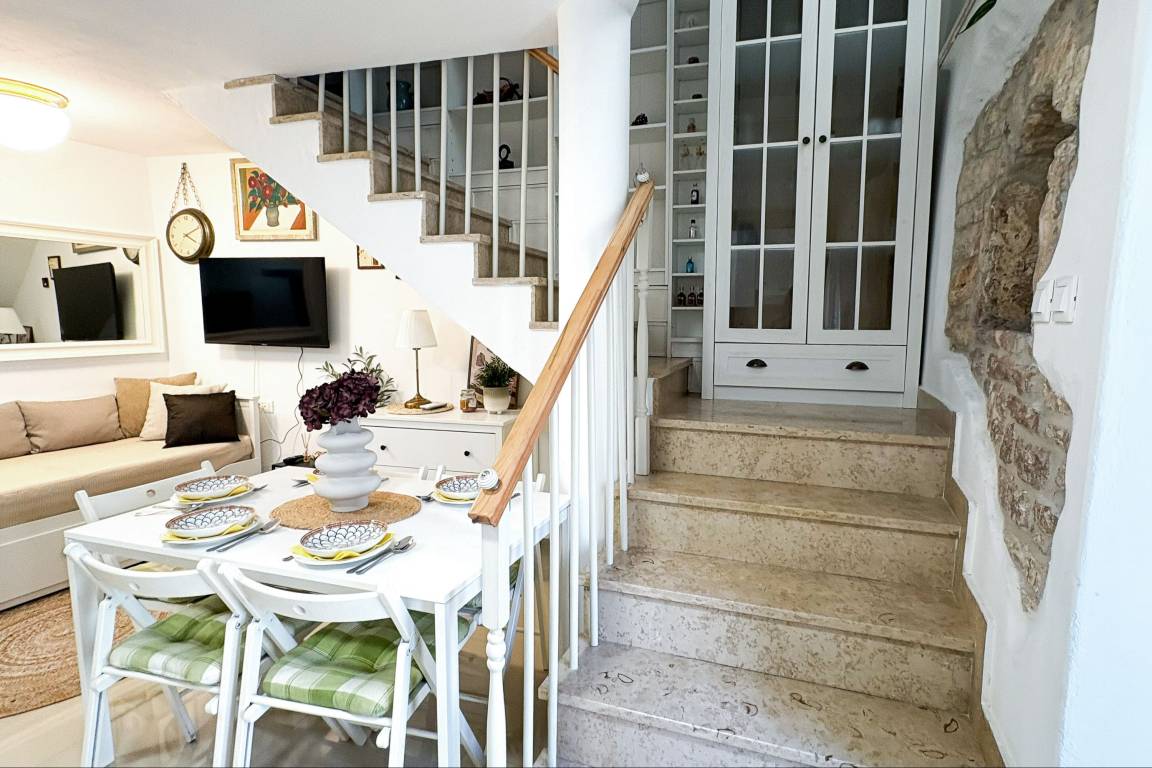 61 M² Ferienhaus ∙ 2 Schlafzimmer ∙ 6 Gäste - Peroj