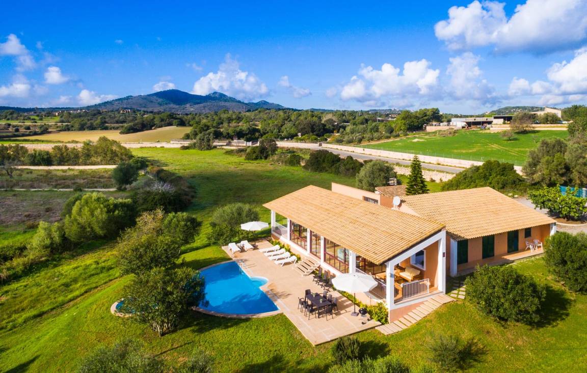 222 M² Ferienhaus ∙ 4 Schlafzimmer ∙ 8 Gäste - Cala Bona
