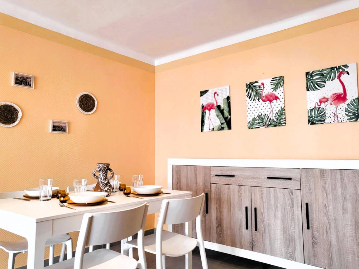 65 M² Apartment ∙ 1 Bedroom ∙ 6 Guests - Cadaqués