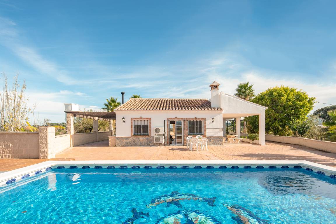 100 M² House ∙ 2 Bedrooms ∙ 4 Guests - Coín