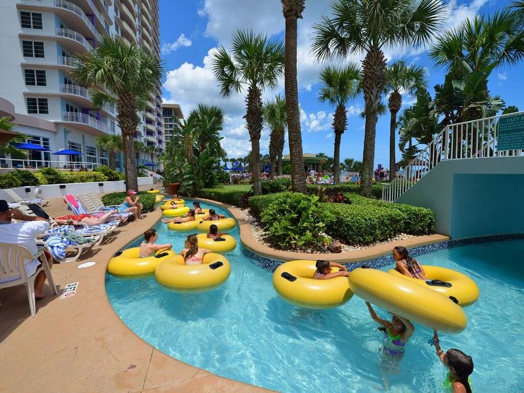 137 M² Huoneisto ∙ 2 Makuuhuonetta ∙ 6 Vierasta - Daytona Beach, FL