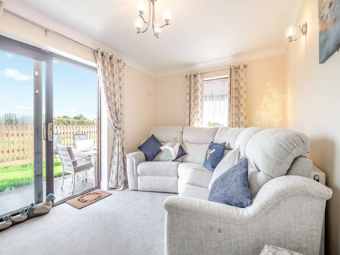 Cottage ∙ 2 Bedrooms ∙ 4 Guests - Milford on Sea