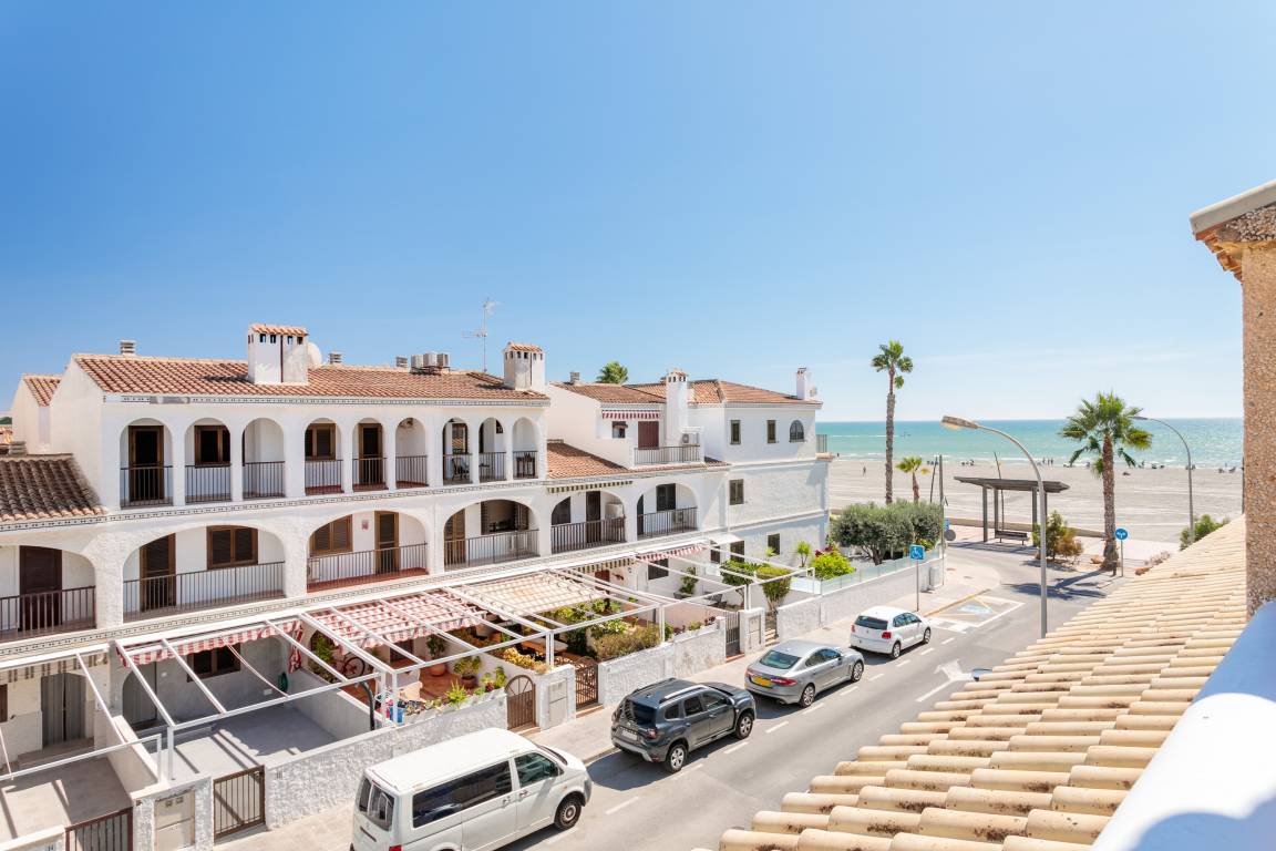 120 M² Bungalow ∙ 3 Habitaciones ∙ 6 Huéspedes - La Marina
