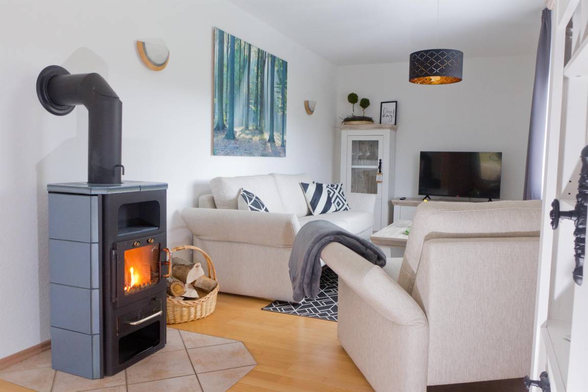 98 M² Ferienhaus ∙ 4 Schlafzimmer ∙ 6 Gäste - Poppenhausen (Wasserkuppe), Deutschland