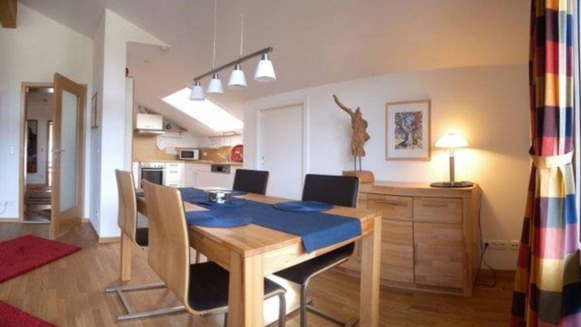 90 M² Apartment ∙ 2 Bedrooms ∙ 4 Guests - Mittenwald