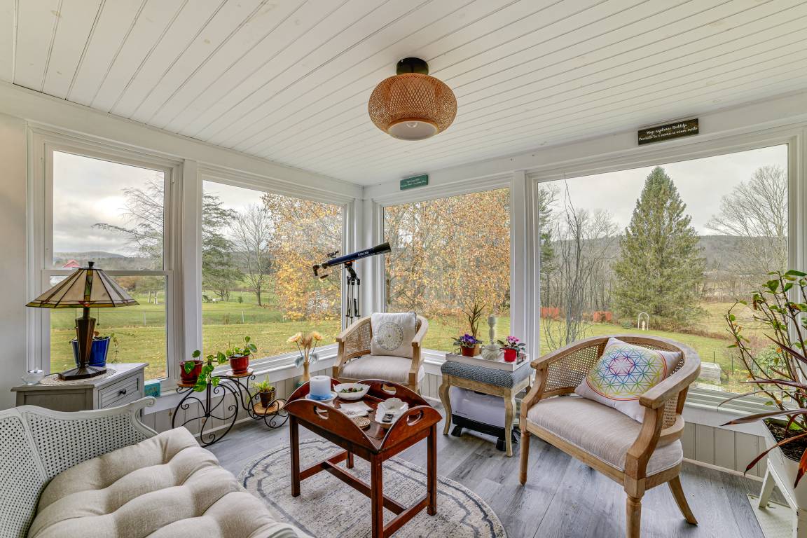 195 M² House ∙ 3 Bedrooms ∙ 7 Guests - Oneonta, NY