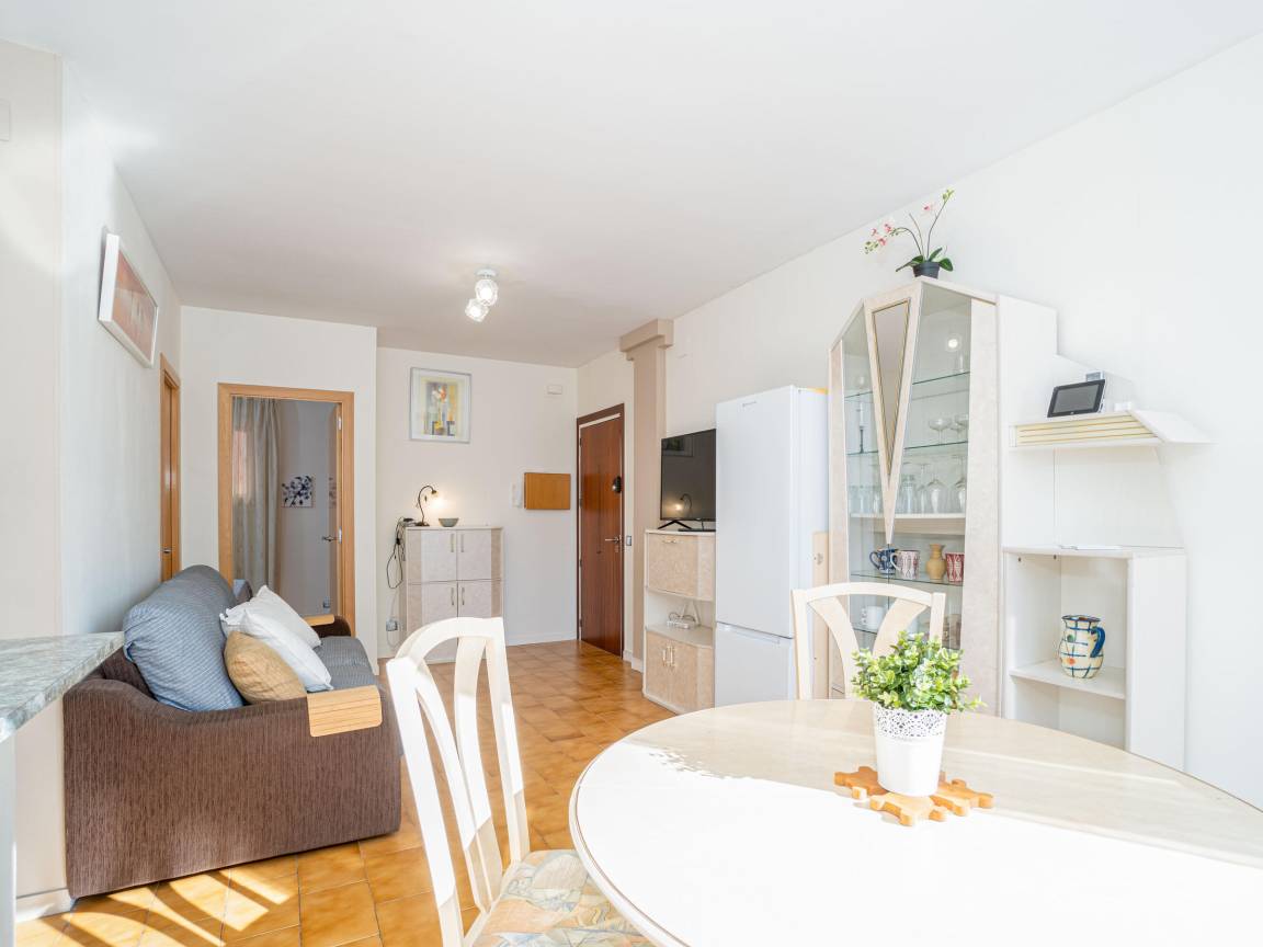 36 M² Apartment ∙ 1 Bedroom ∙ 4 Guests - Empuriabrava