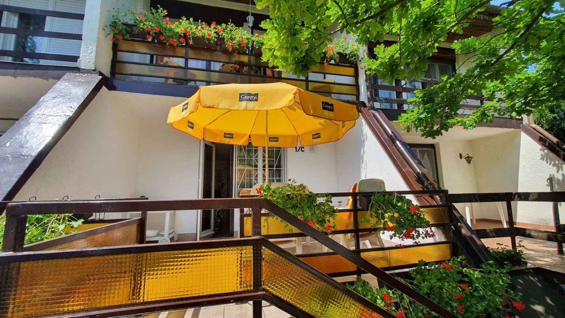 54 M² House ∙ 3 Bedrooms ∙ 5 Guests - Balaton