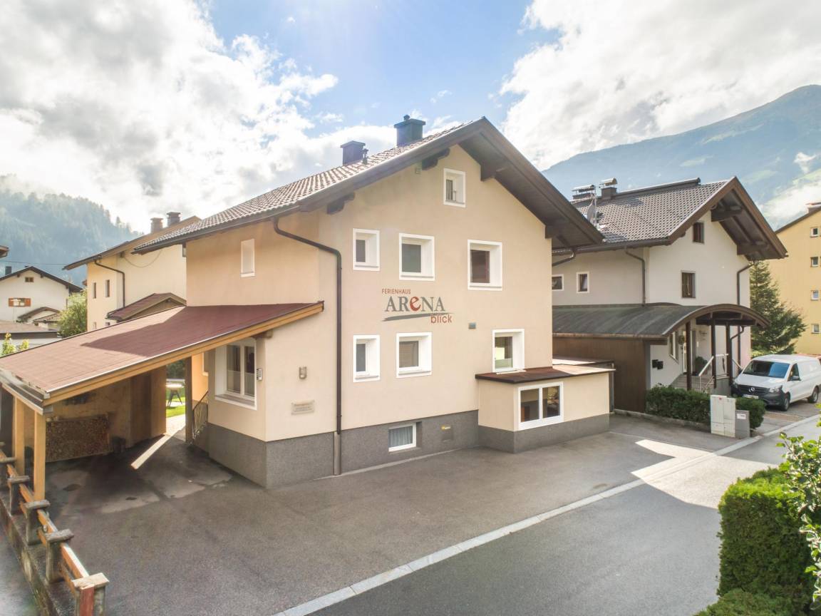 165 M² Ferienhaus ∙ 5 Schlafzimmer ∙ 13 Gäste - Hippach
