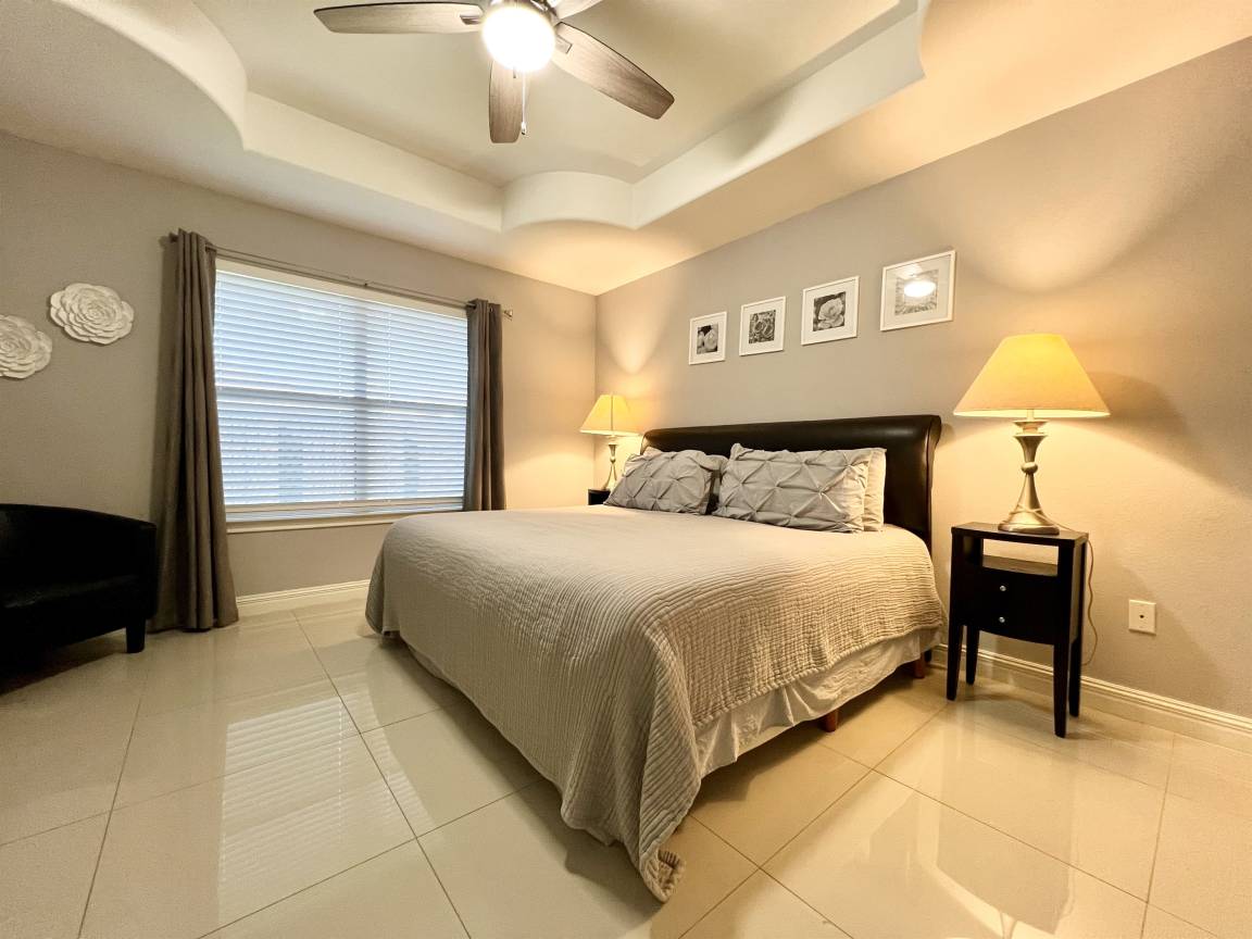 135 M² House ∙ 3 Bedrooms ∙ 6 Guests - Brownsville, TX