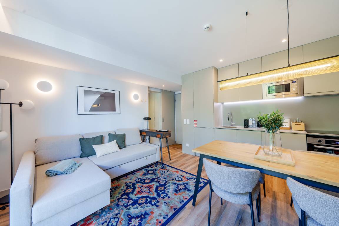 40 M² Huoneisto ∙ 1 Makuuhuone ∙ 3 Vierasta - Porto